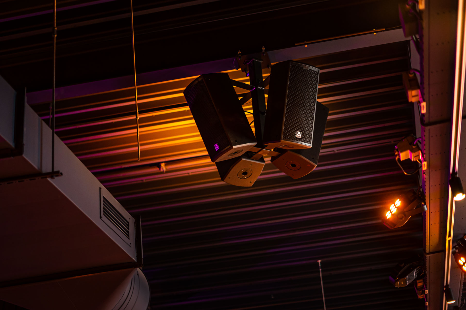 Hollywood Center - Amate Audio